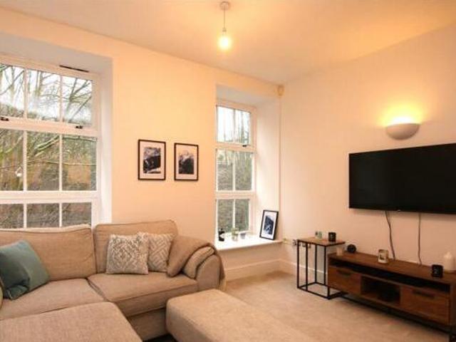 2 Bedroom Flat For Sale In Steeton