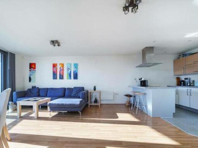 2 Bedroom Flat For Sale In Stratford, London