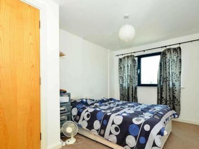 2 Bedroom Flat For Sale In Stratford, London