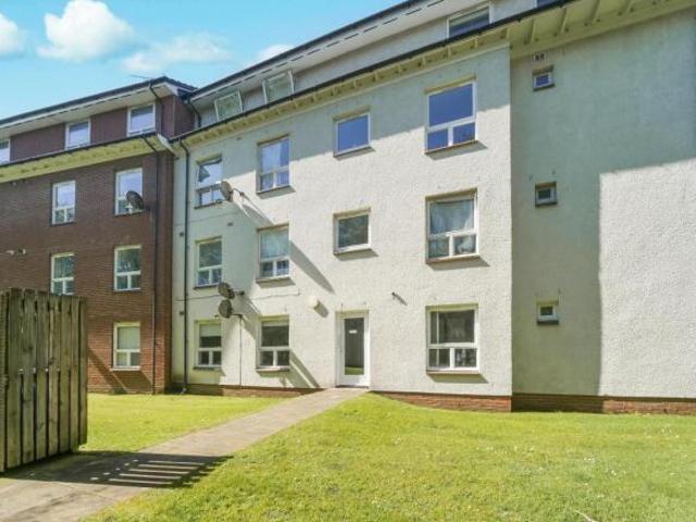 2 bedroom flat for sale in Strathblane Gardens, Anniesland, G13 1BX, G13