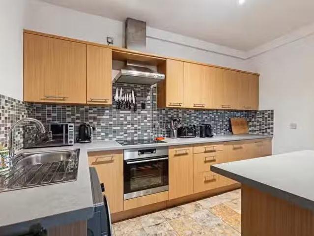 2 Bedroom Flat For Sale In Strathearn Court, Grangemouth, FK3