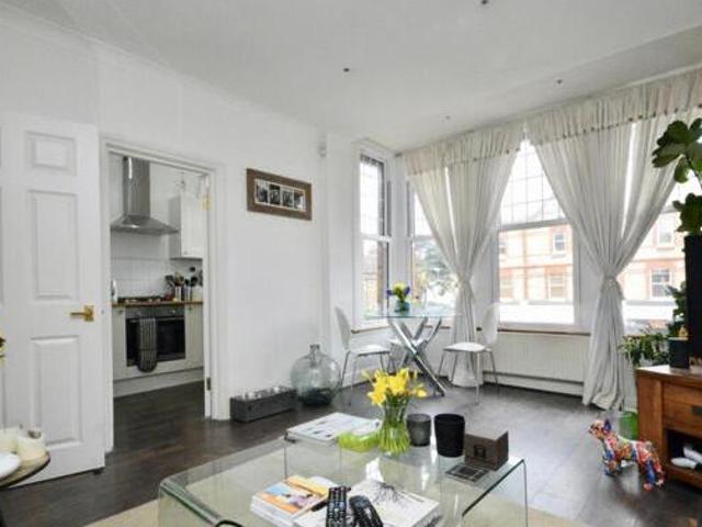 2 Bedroom Flat For Sale In Streatham, London