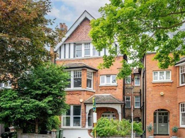 2 Bedroom Flat For Sale In Streatham, London