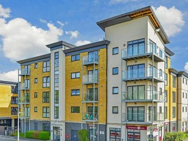 2 Bedroom Flat For Sale In Strood, Rochester