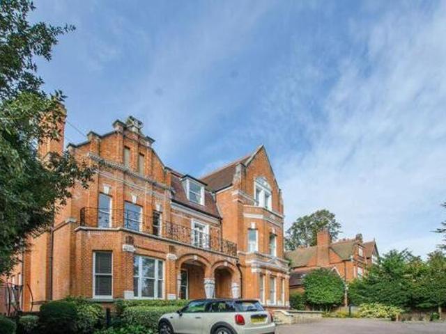 2 Bedroom Flat For Sale In Sundridge Park, Bromley