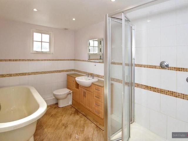 2 bedroom flat for sale in Sundridge Road, Ide Hill, Sevenoaks, TN14