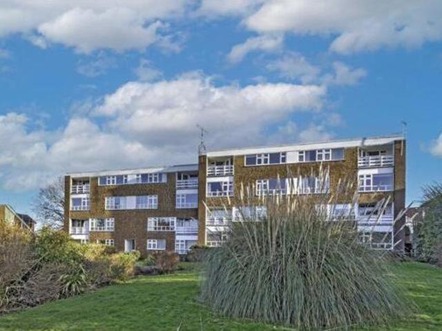 2 Bedroom Flat For Sale In Surbiton