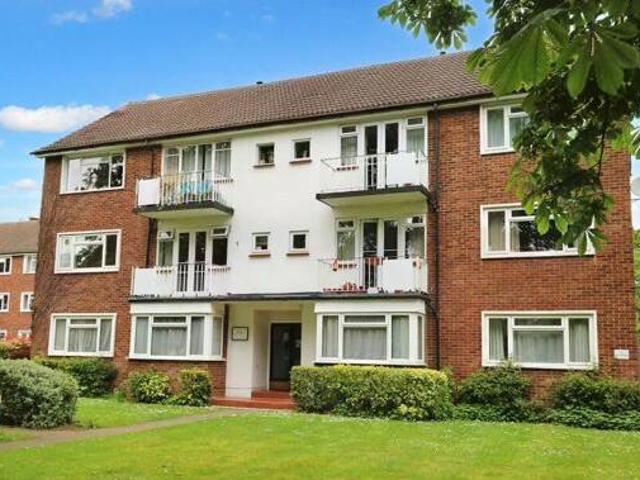 2 Bedroom Flat For Sale In Surbiton