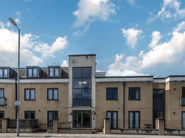 2 Bedroom Flat For Sale In Surbiton