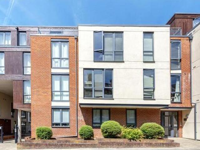 2 Bedroom Flat For Sale In Surrey