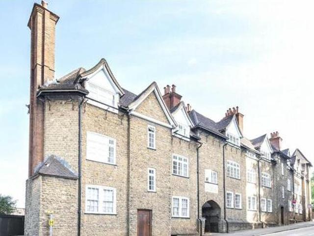 2 Bedroom Flat For Sale In Surrey