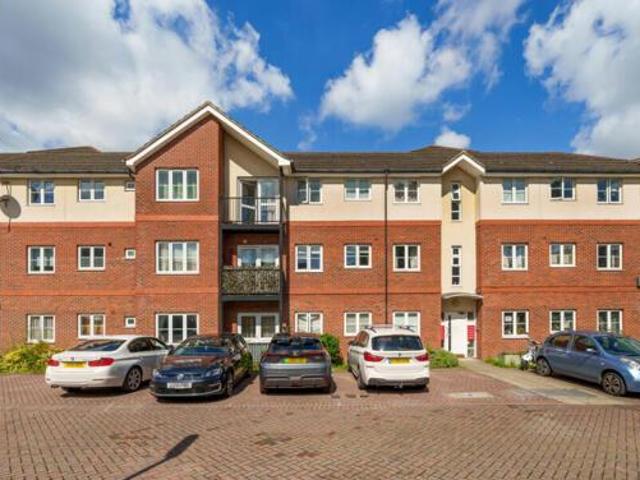 2 Bedroom Flat For Sale In Surrey