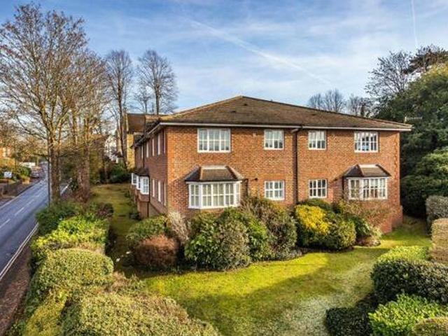 2 Bedroom Flat For Sale In Surrey