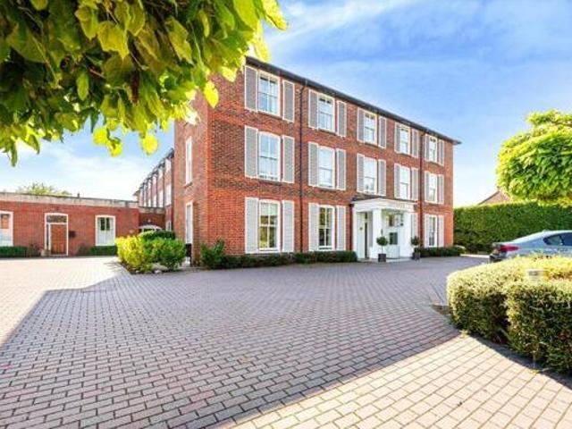 2 Bedroom Flat For Sale In Surrey