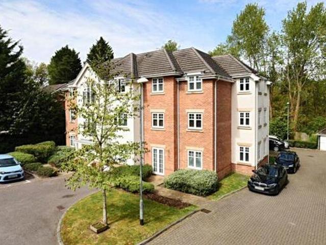2 Bedroom Flat For Sale In Surrey