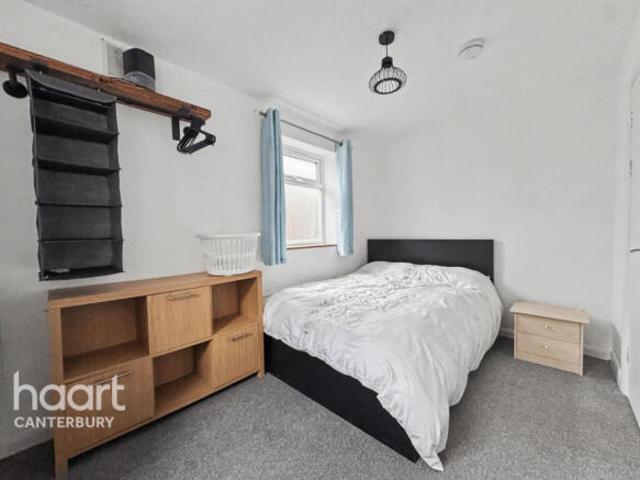 2 bedroom flat for sale in Sussex Walk, Canterbury, CT1