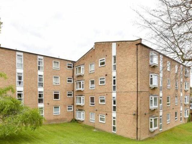 2 Bedroom Flat For Sale In Sutton