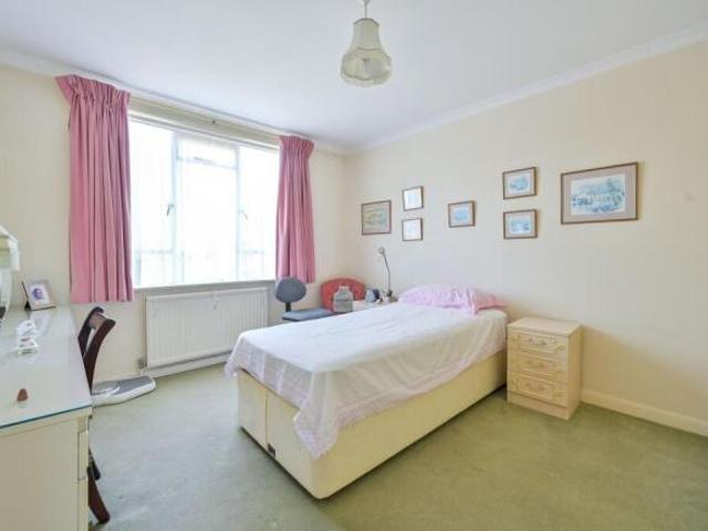2 bedroom flat for sale in Sydenham Hill, Dulwich, London, SE26