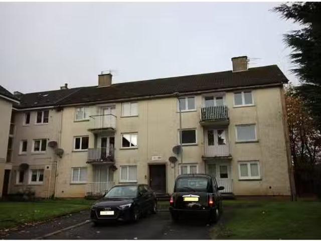 2 bedroom flat for sale, Lochaber Place, East Mains, East Kilb.