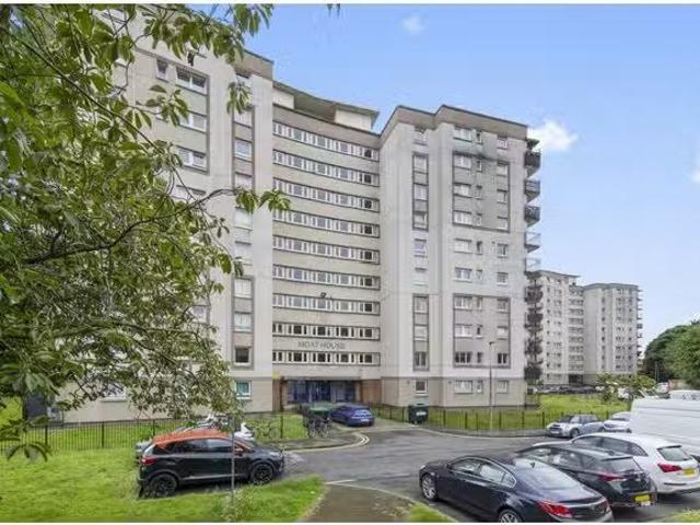 2 bedroom flat for sale, Moat Drive, Slateford, Edinburgh, EH1.
