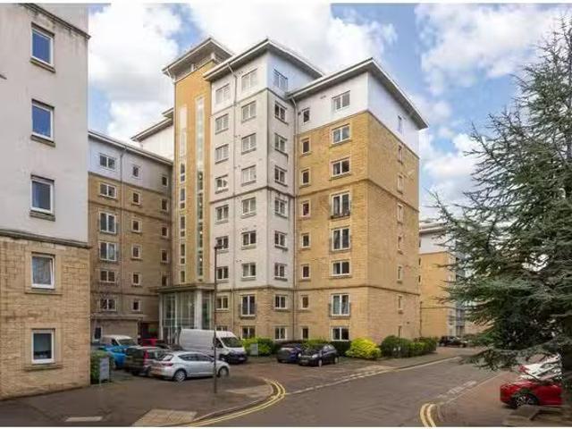 2 bedroom flat for sale, Pilrig Heights, Pilrig, Edinburgh, EH.