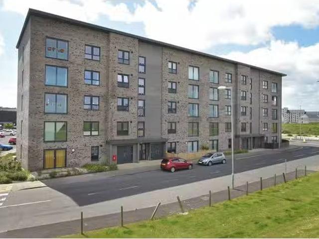 2 bedroom flat for sale, Sandpiper Drive, Newhaven, Edinburgh.