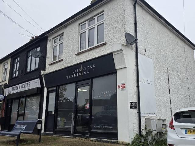 2 Bedroom Flat for rent at Hillview Avenue Hornchurch