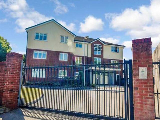 2 Bedroom Flat For Rent In 46a Cumberland Ave, Clifton