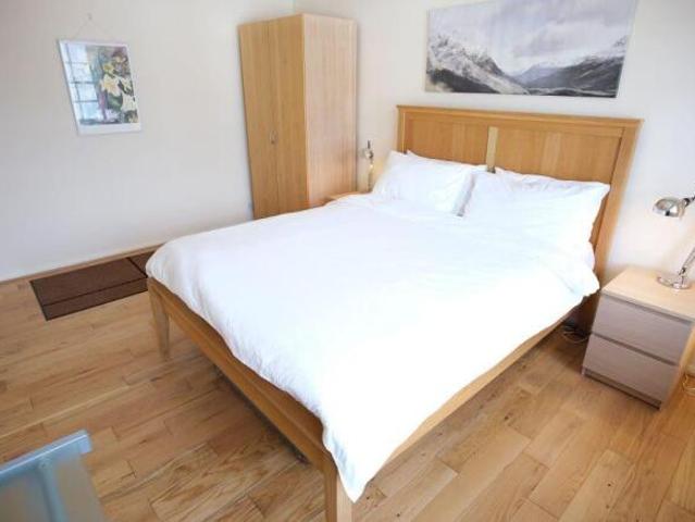 2 bedroom flat for rent in 49T Canongate, Edinburgh, EH8 8BN, EH8
