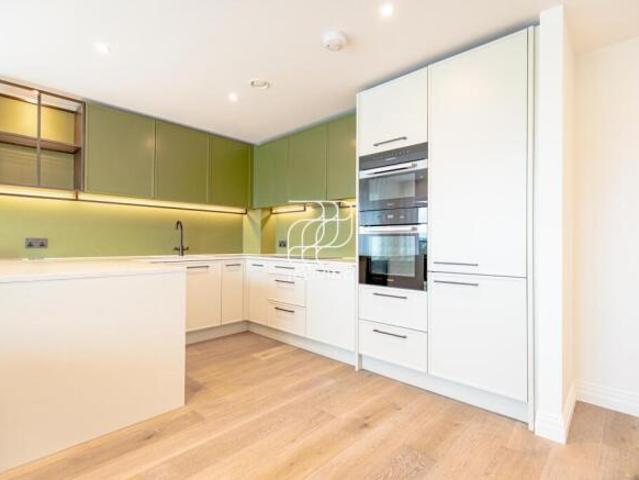 2 bedroom flat for rent in 4 Lockgate Road, SW6