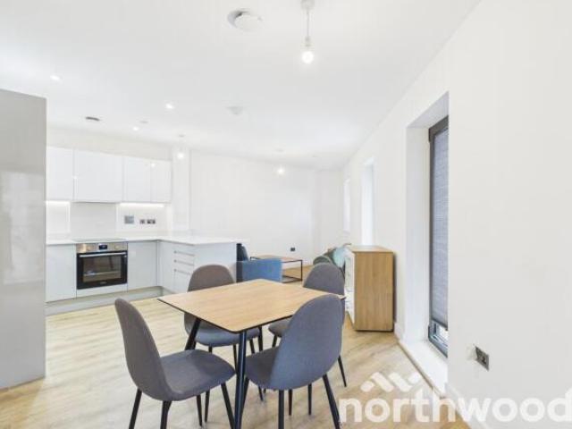 2 bedroom flat for rent in 50 Victoria Road, Ashford, TN23