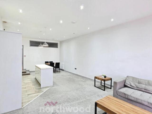 2 bedroom flat for rent in 51 57 St Sepulchre Gate, Doncaster, DN1