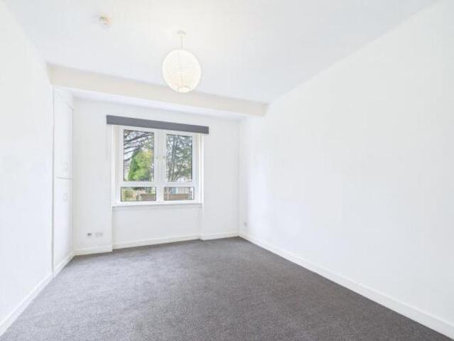 2 bedroom flat for rent in 582 Helen Street, G52 1EA, G52