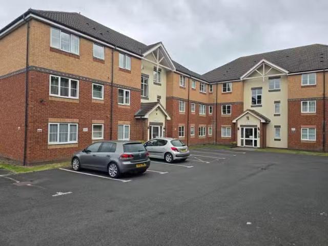 2 bedroom flat for rent in 59 Warwick Road, New Oscott, Sutton.