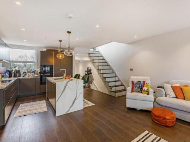 2 bedroom flat for rent in 5 Chambers Lane London NW10