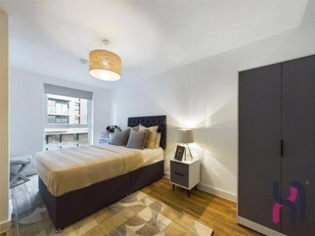 2 bedroom flat for rent in 5 Pomona Strand, Manchester, M16