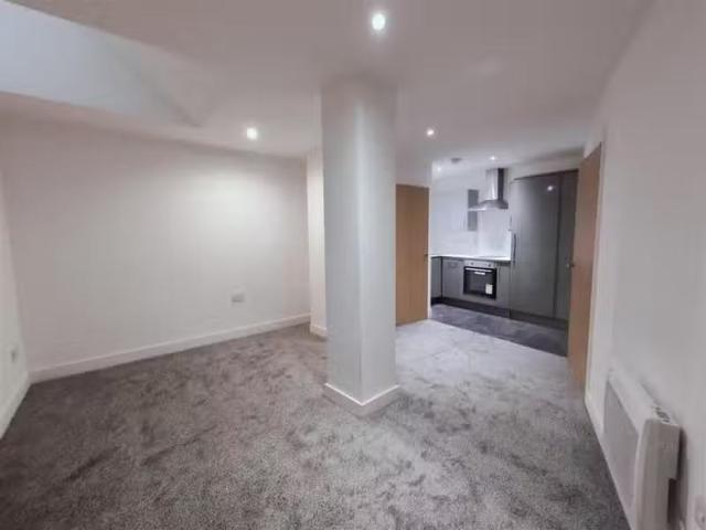 2 bedroom flat for rent in 63 Vicar Lane, Bradford, BD1