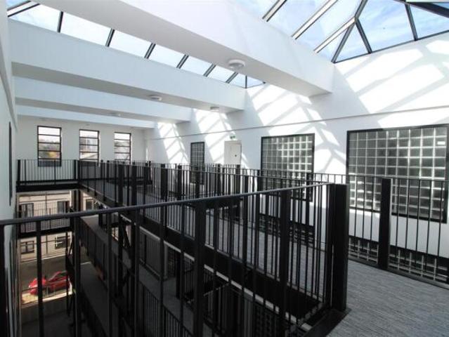 2 bedroom flat for rent in 61 Queen Street, Ramsgate, CT11