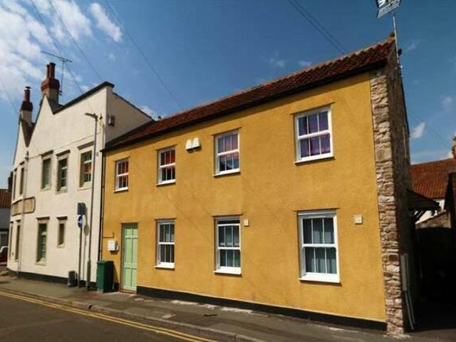2 bedroom flat for rent in 65 High Street Thornbury South Gloucestershire BS35