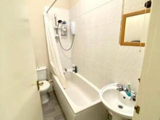 2 bedroom flat for rent in 66a Clarkegrove Road, Ecclesall, S10