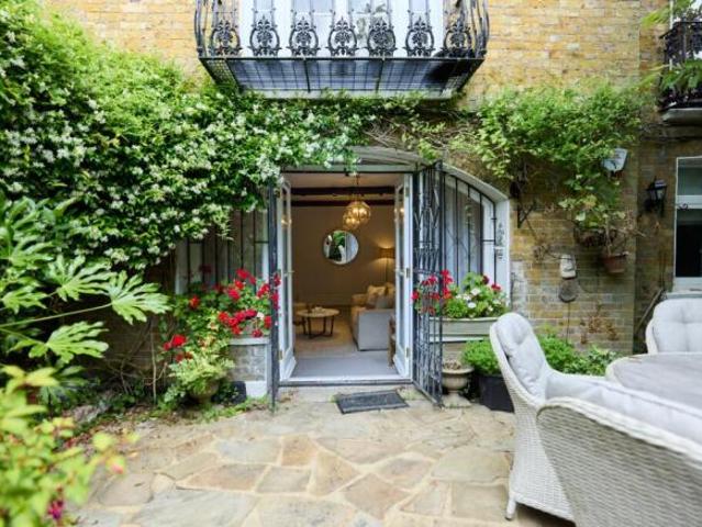 2 bedroom flat for rent in 69 Marlborough Place, St John's Wood, NW8