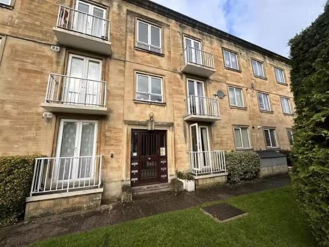 2 bedroom flat for rent in 7 Kensington Court, London Road, Ba.