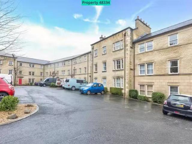 2 bedroom flat for rent in 7 Royal Court, Henry Street, Lancas.