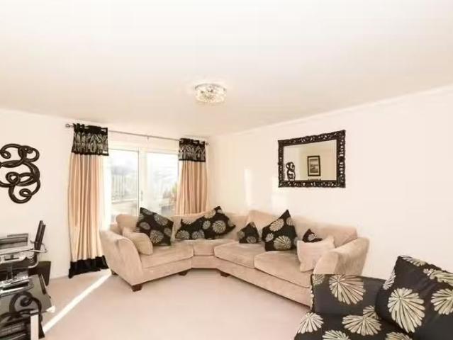 2 bedroom flat for rent in 7A Broomhill Road, Aberdeen, Aberde.