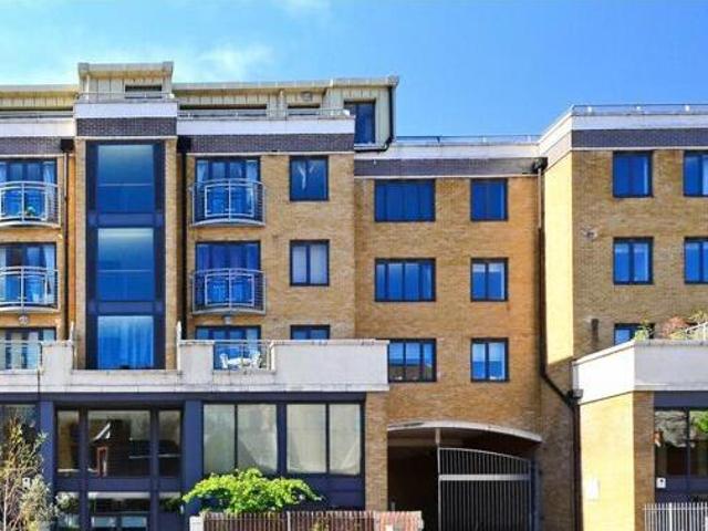 2 Bedroom Flat For Rent In 85 Fairfield Road, London