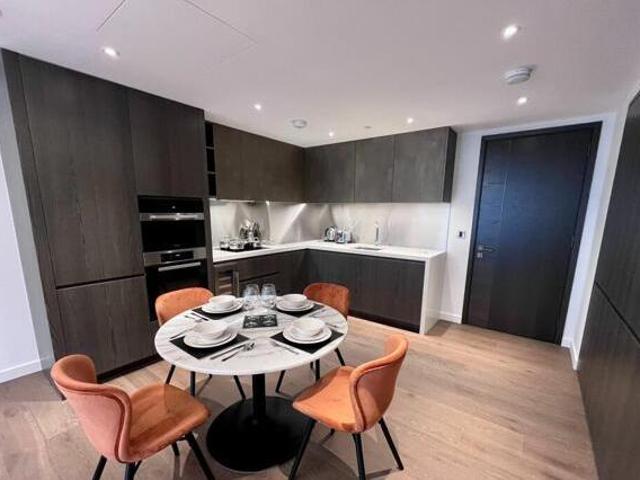 2 Bedroom Flat For Rent In 8 Carnation Way, London