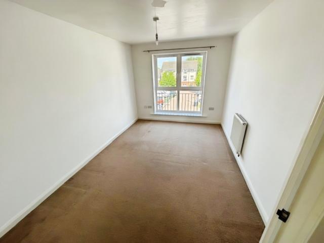2 bedroom flat for rent in 97 Frederick Drive, Walton, PE4