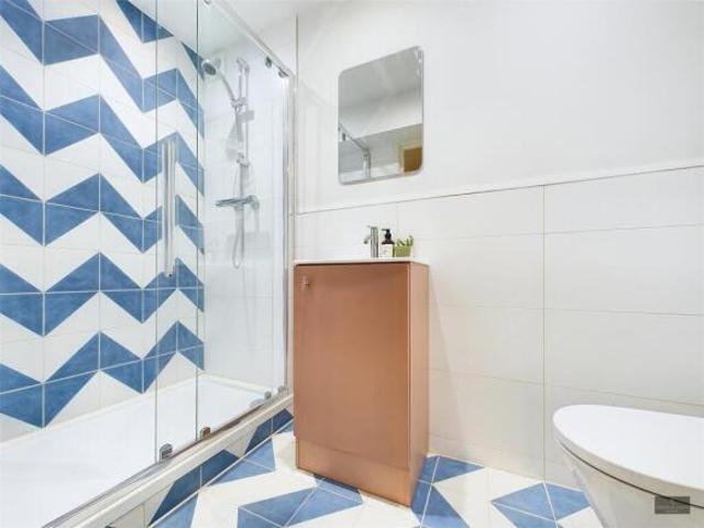 2 bedroom flat for rent in 9 Concord House, EX1