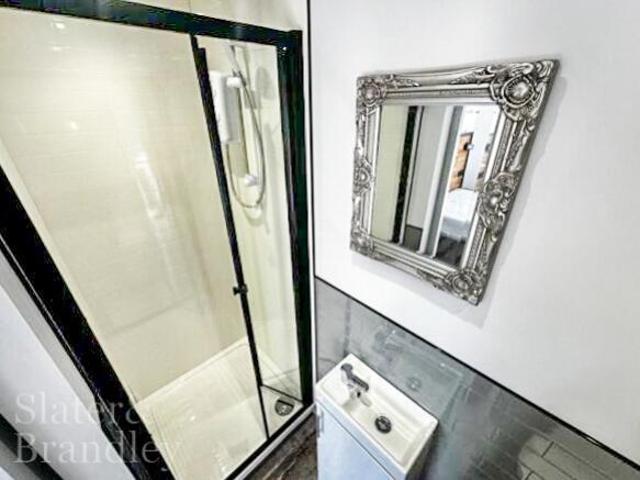 2 bedroom flat for rent in 9a Old Brickyard, Nottingham, Nottinghamshire, NG3