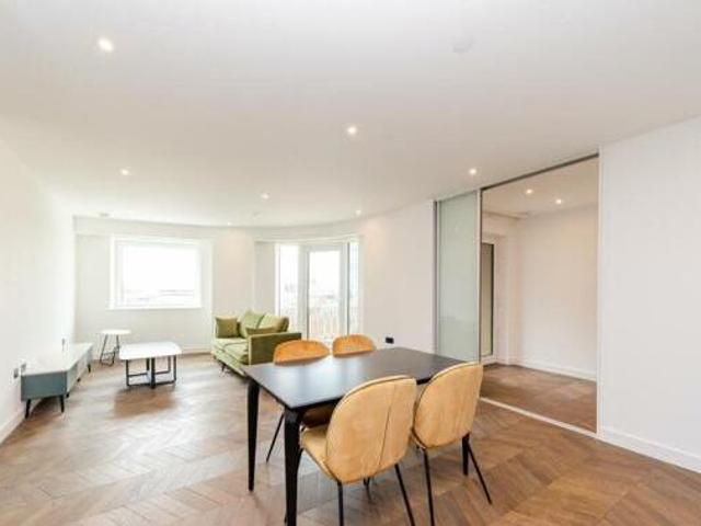 2 Bedroom Flat For Rent In 13 Brook Street, Royal Exchange